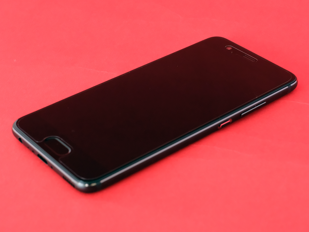 Huawei P10 review: stylish and speedy with a superb camera | Stuff