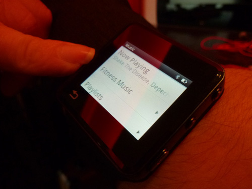 Motorola ACTV hands on review | Stuff