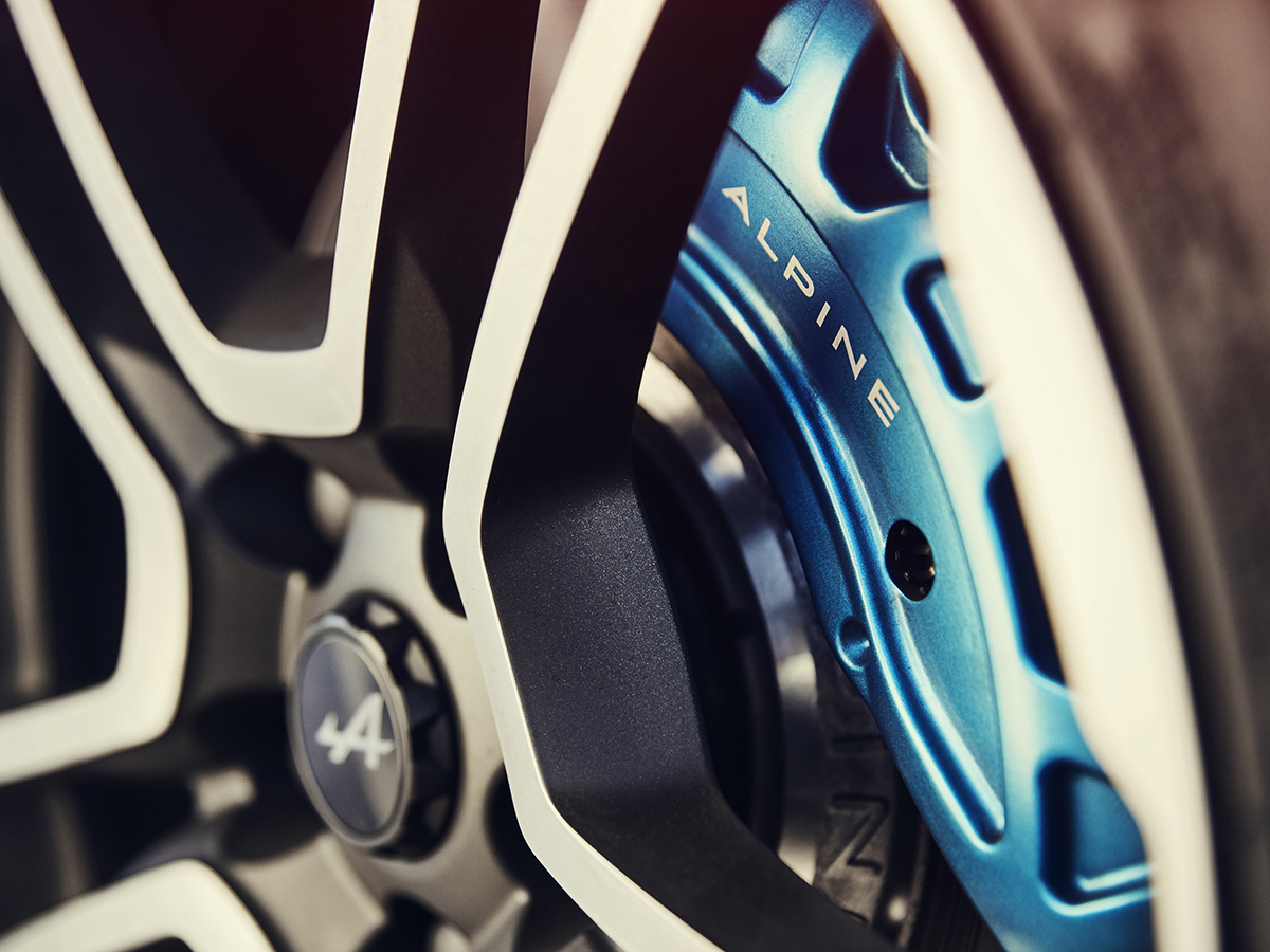New Renault Alpine A110 (2018) first drive review - a lightweight ...