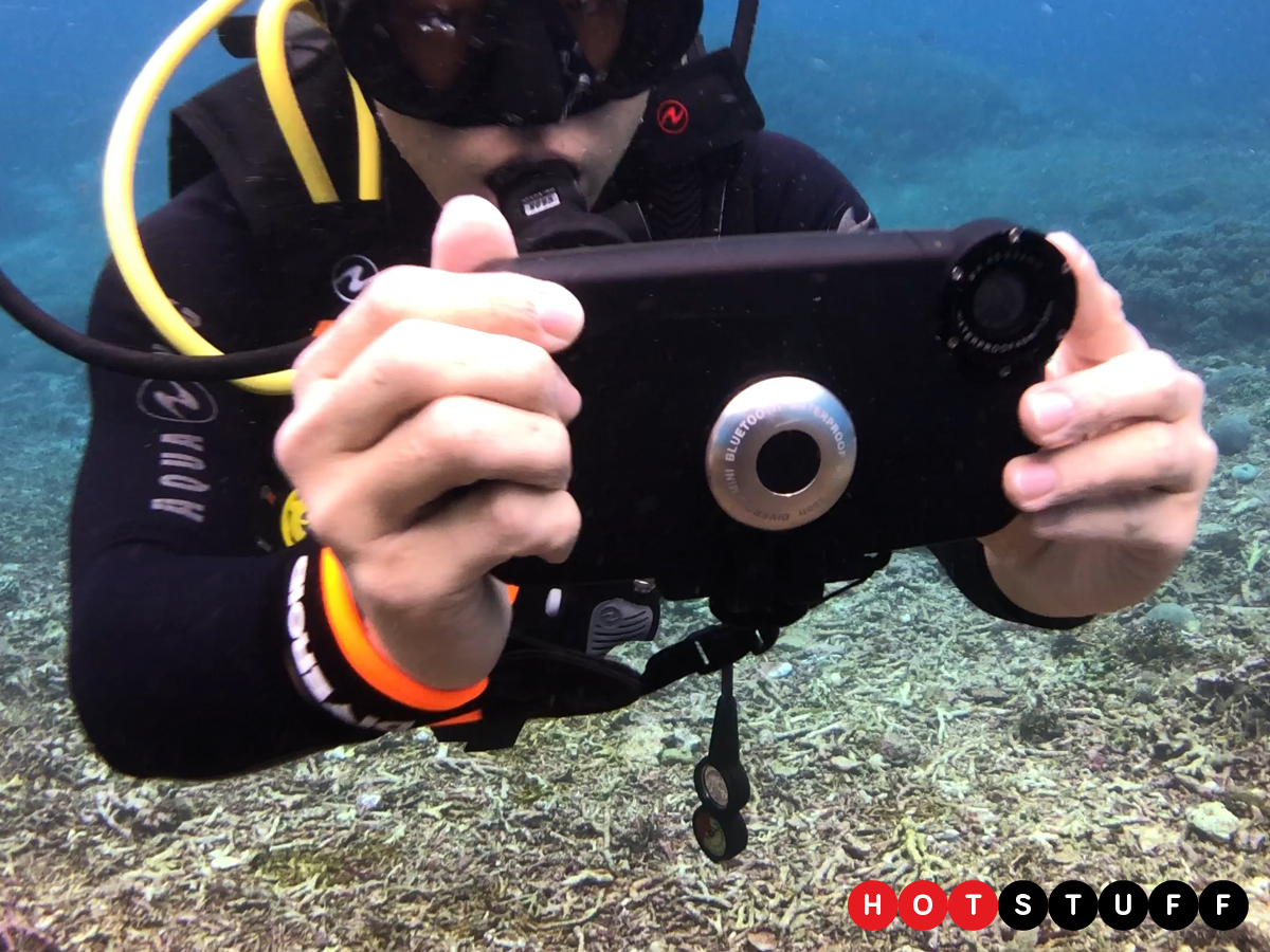 Diveroid mini transforms your smartphone into a dive computer ...