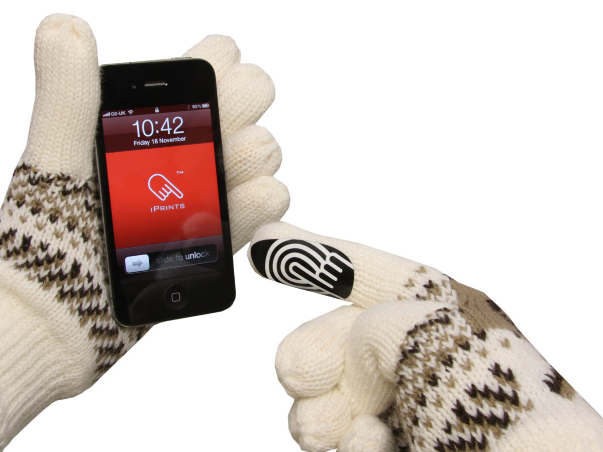 5 of the best touchscreen-friendly gloves | Stuff