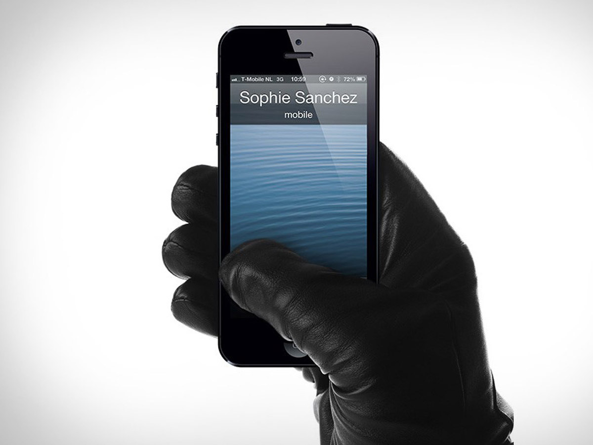 5 of the best touchscreen-friendly gloves | Stuff