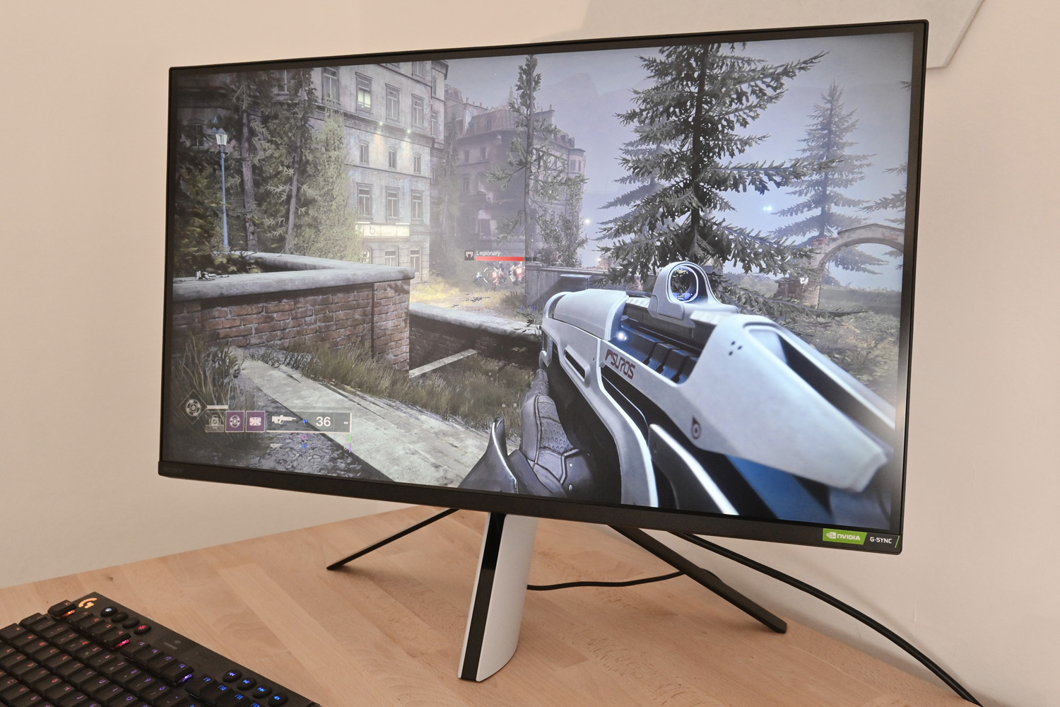 Flat vs curved monitors and displays: which is best? | Stuff