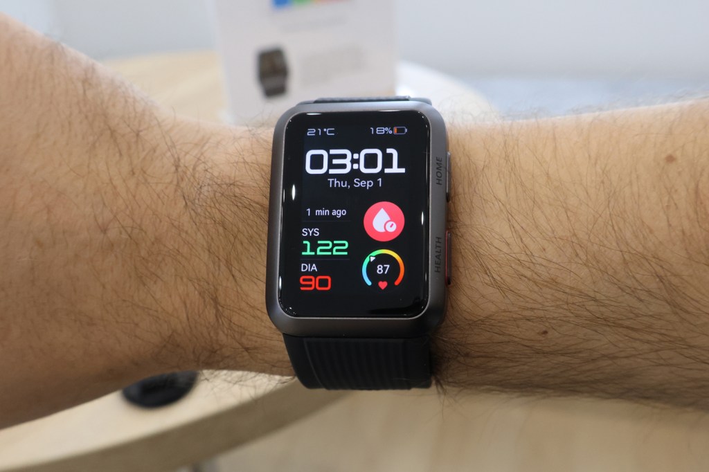 Huawei Watch D hands-on review: wonder pressure | Stuff