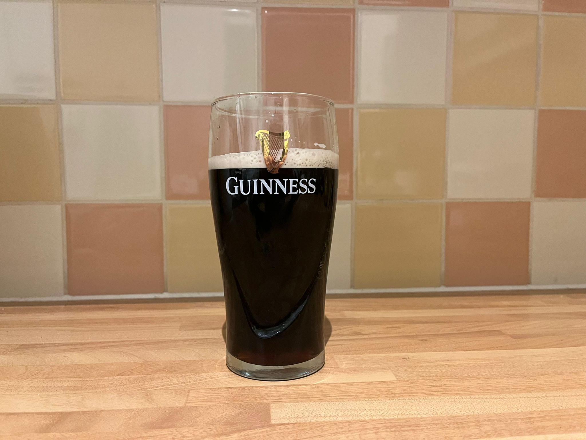 Can you pour the perfect pint? Guinness Nitrosurge tested | Stuff