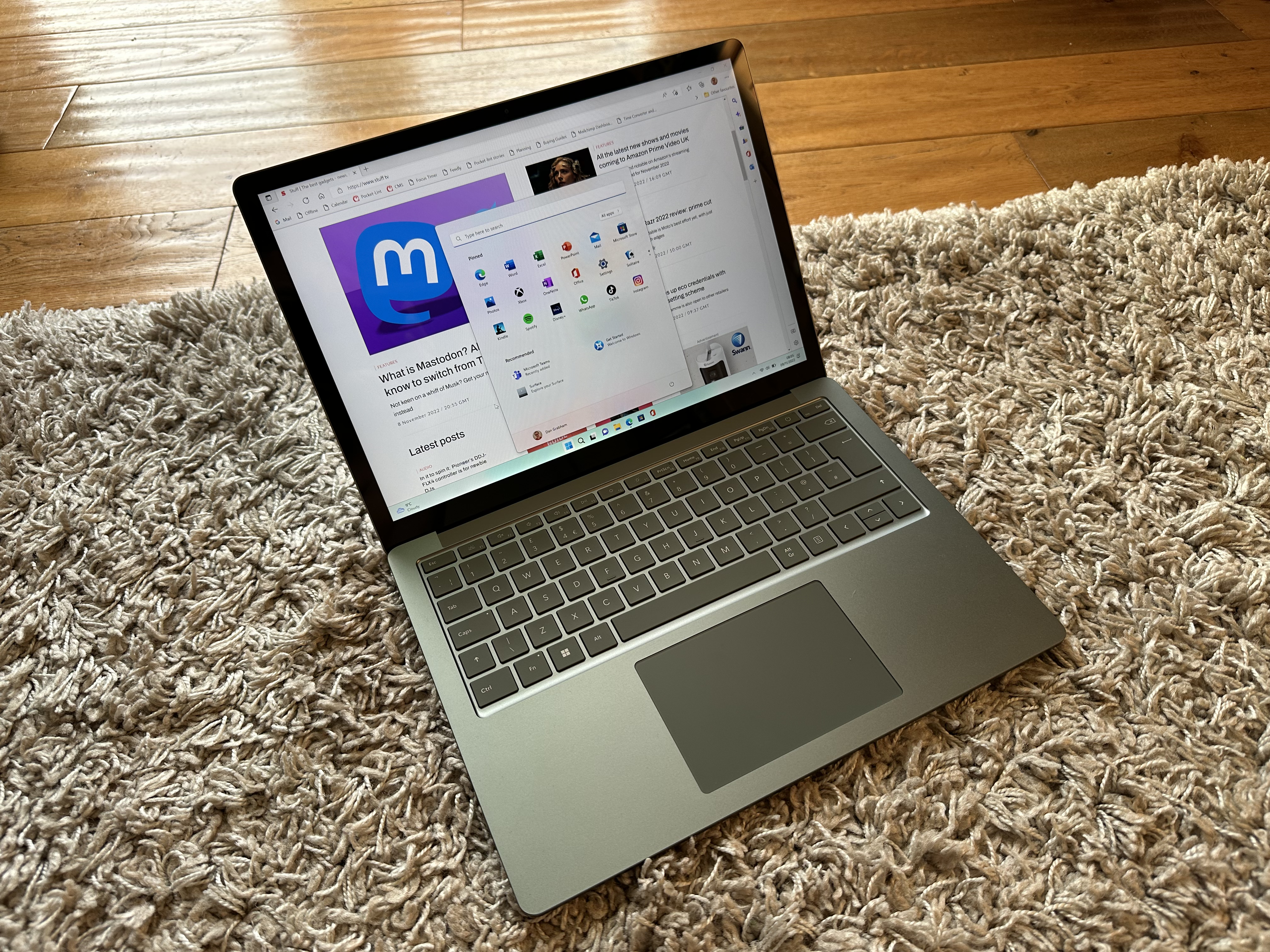 Best lightweight laptop in 2025 for work, gaming, and streaming