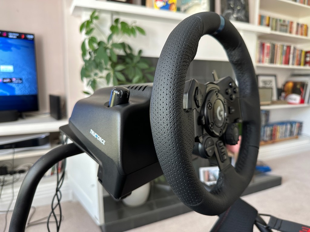 Space race: how to build the ultimate compact console driving rig | Stuff
