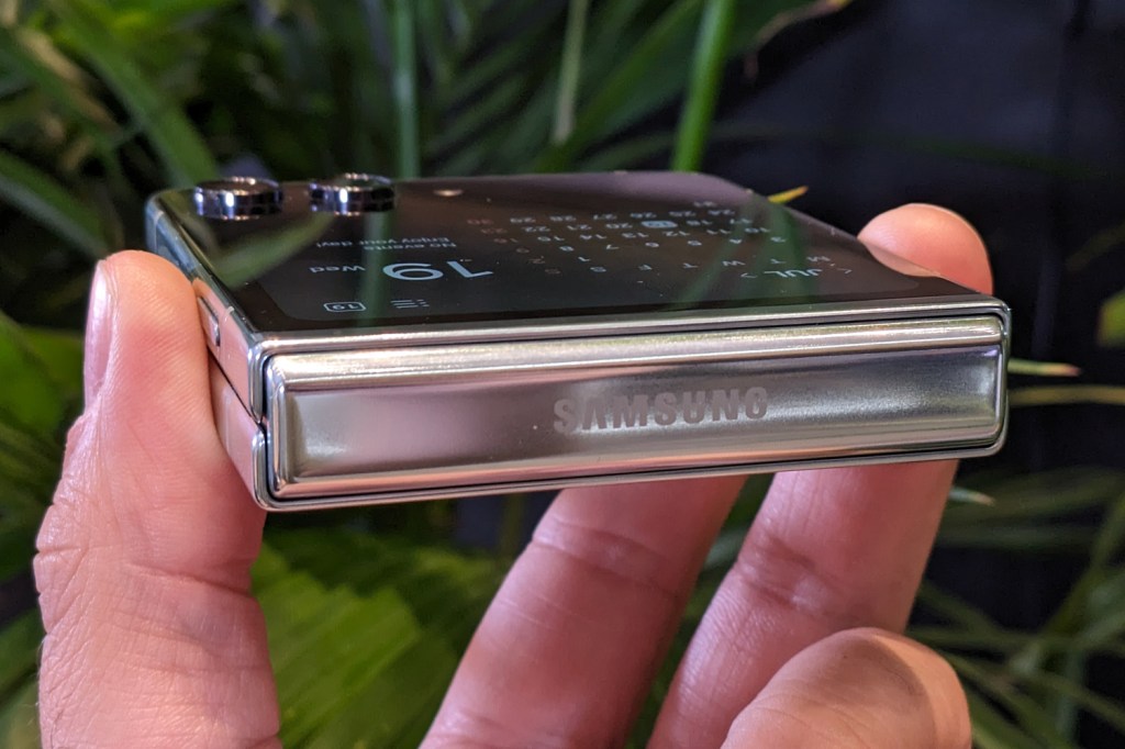 Samsung Galaxy Z Flip 5 review: open and shut case | Stuff