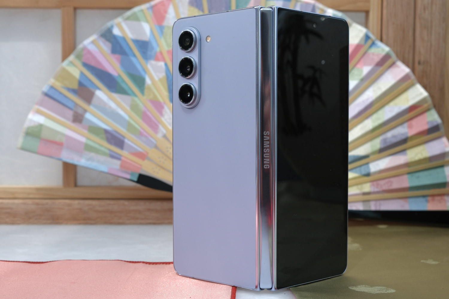 Samsung Galaxy Z Fold 5 vs Fold 4: what's the difference? | Stuff