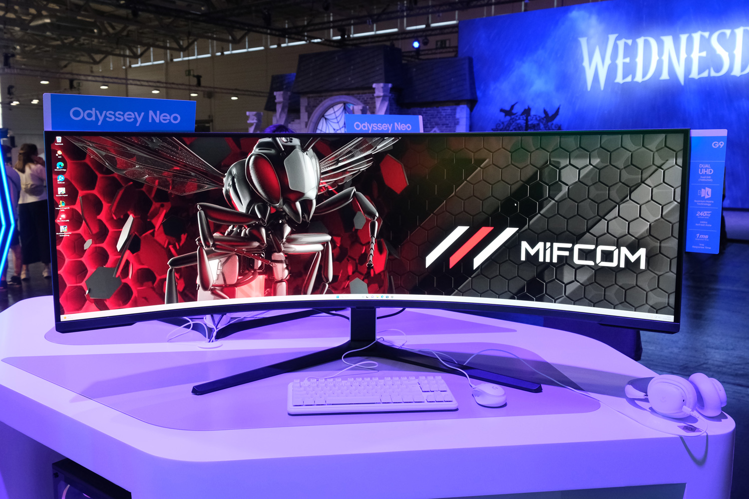 Samsung Odyssey Neo G9 57in hands-on review | Stuff