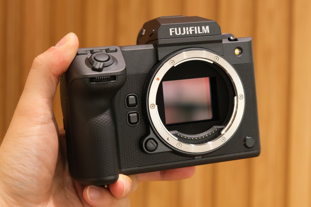Fujifilm GFX100 II hands-on review: medium format marvel | Stuff