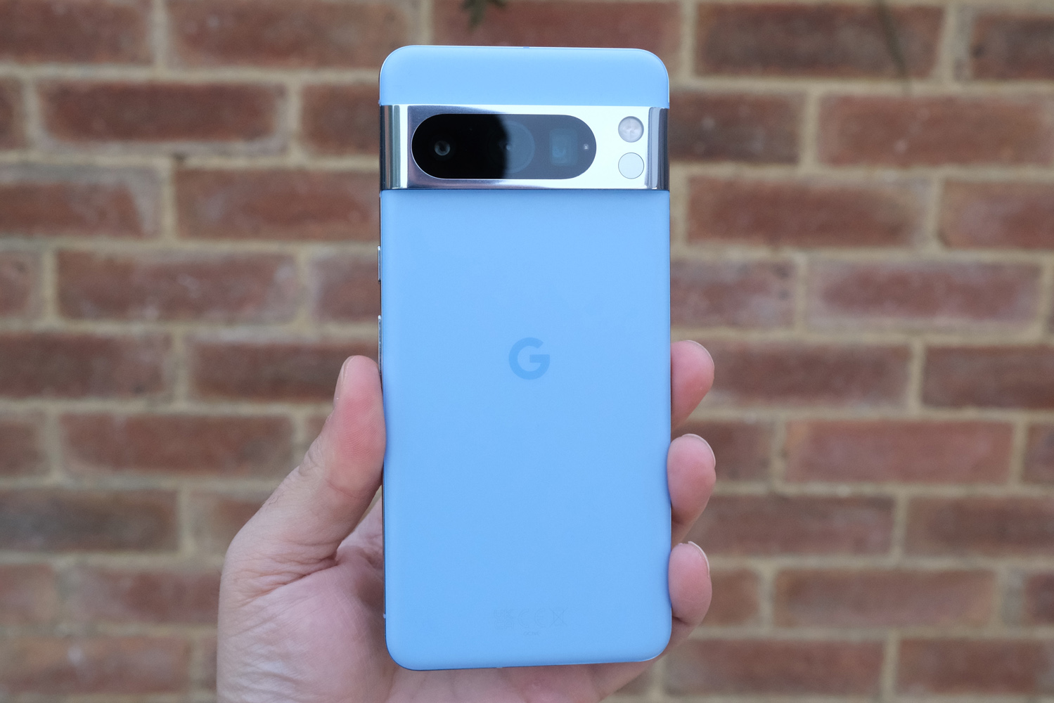 Save up to £576 with EE's latest pay monthly phone deals | Stuff