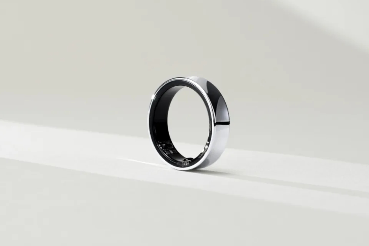 I own an Oura ring, and I don't think the Samsung Ring can be better ...