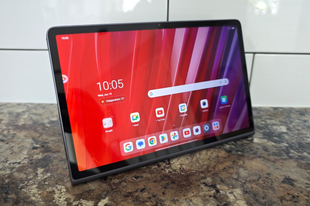 Lenovo Tab Plus review: go-anywhere tablet meets home entertainer | Stuff