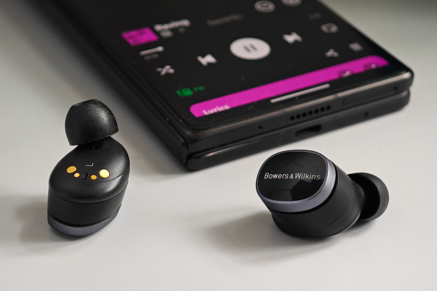 Bowers & Wilkins Pi8 review: sublime sounding in-ears that major on ...