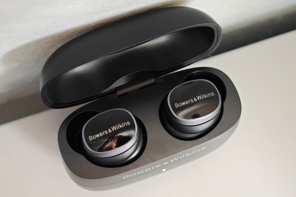 Bowers & Wilkins Pi8 review: sublime sounding in-ears that major on ...
