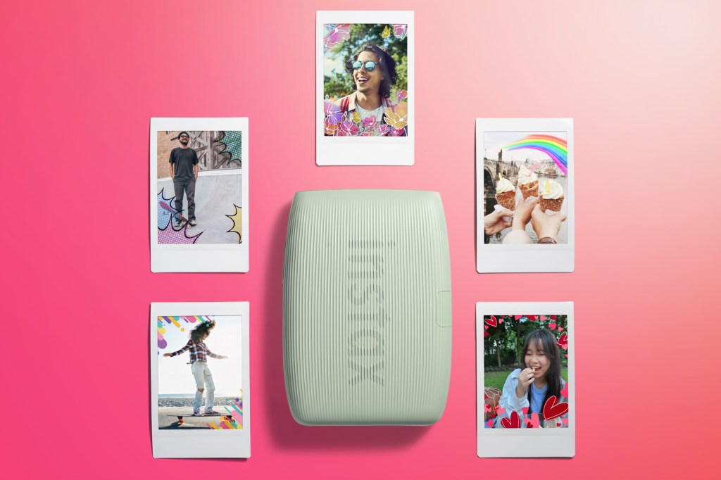 Fuji's Instax Mini Link 3 turns your phone into a photobooth | Stuff