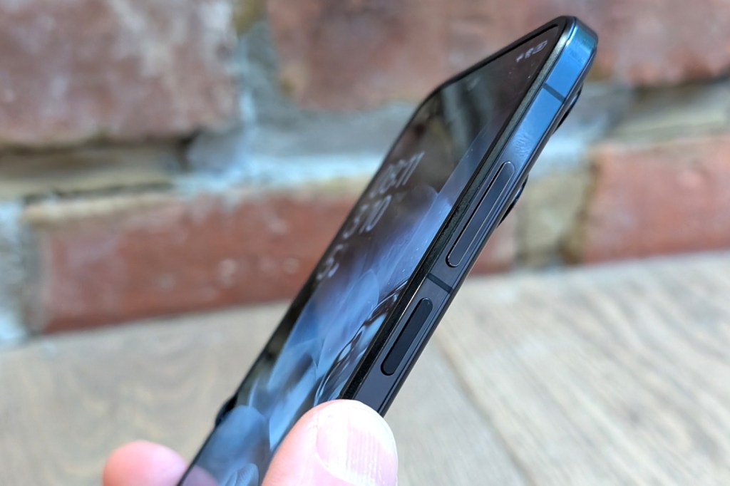Xiaomi Mix Flip review: my new clamshell camera pick | Stuff