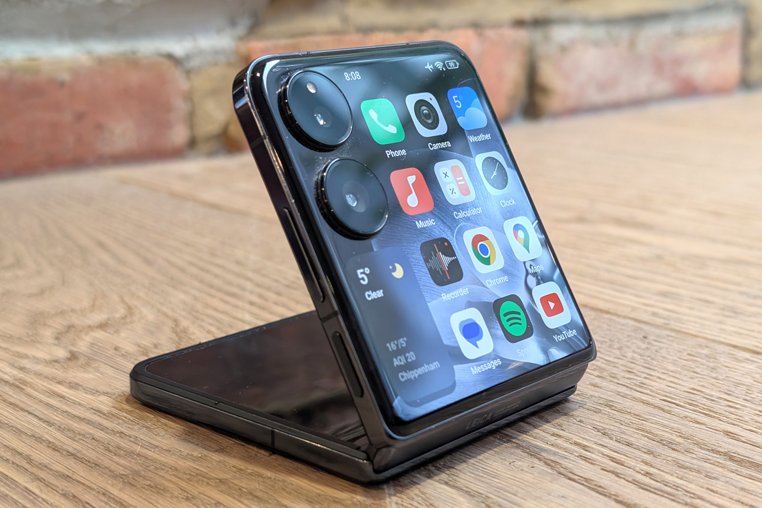 Xiaomi Mix Flip review: my new clamshell camera pick | Stuff