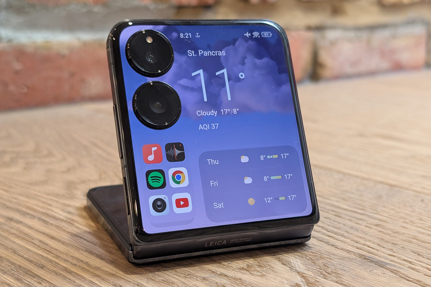 Best flip phones in 2025 for any budget | Stuff