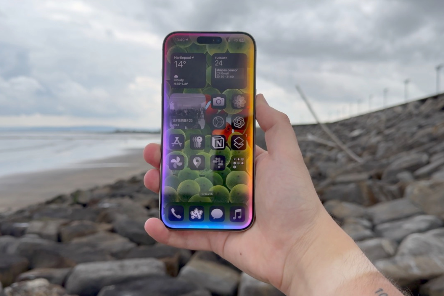 Apple Intelligence is here! iOS 18.1 is the free update that brings AI ...