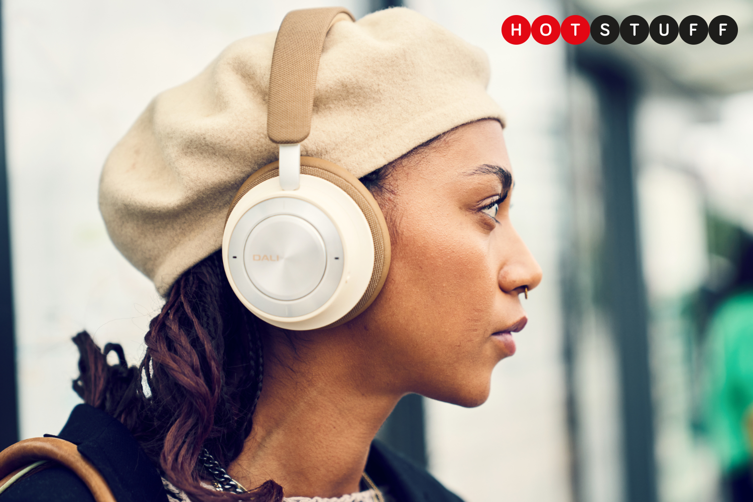 These hi-fi headphones might have the best noise cancellation | Stuff