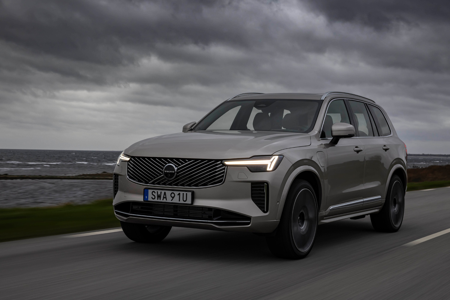 Volvo XC90 review: refreshed family PHEV is my new favourite SUV | Stuff