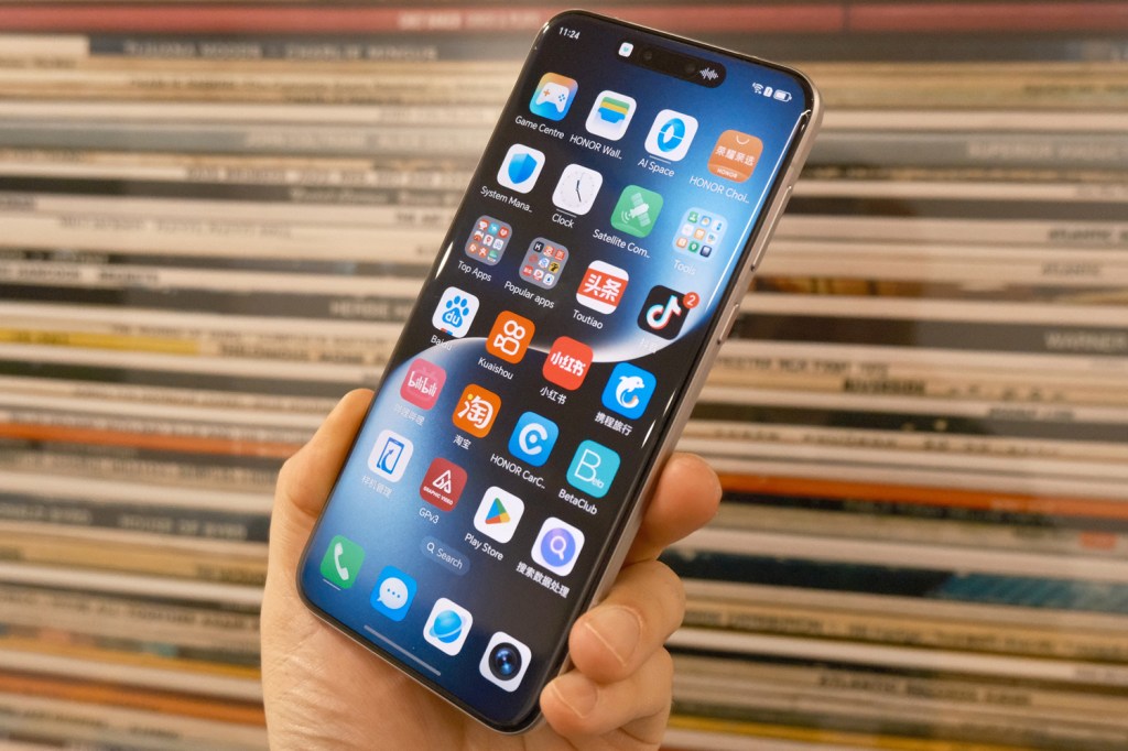 Hands on: Honor's Magic 7 Pro could be a camera phone king | Stuff