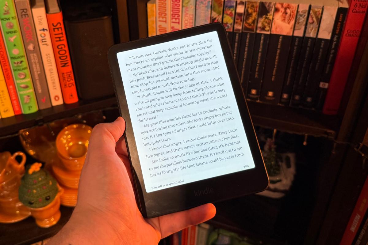 Amazon Kindle Paperwhite (2024) review: better than a book | Stuff