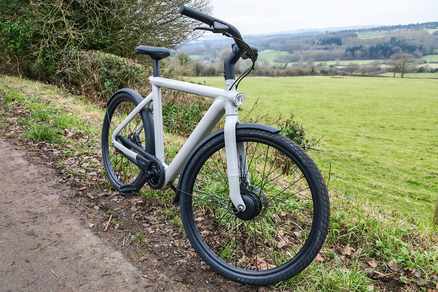 VanMoof S5 review: the minimal marvel rides again | Stuff