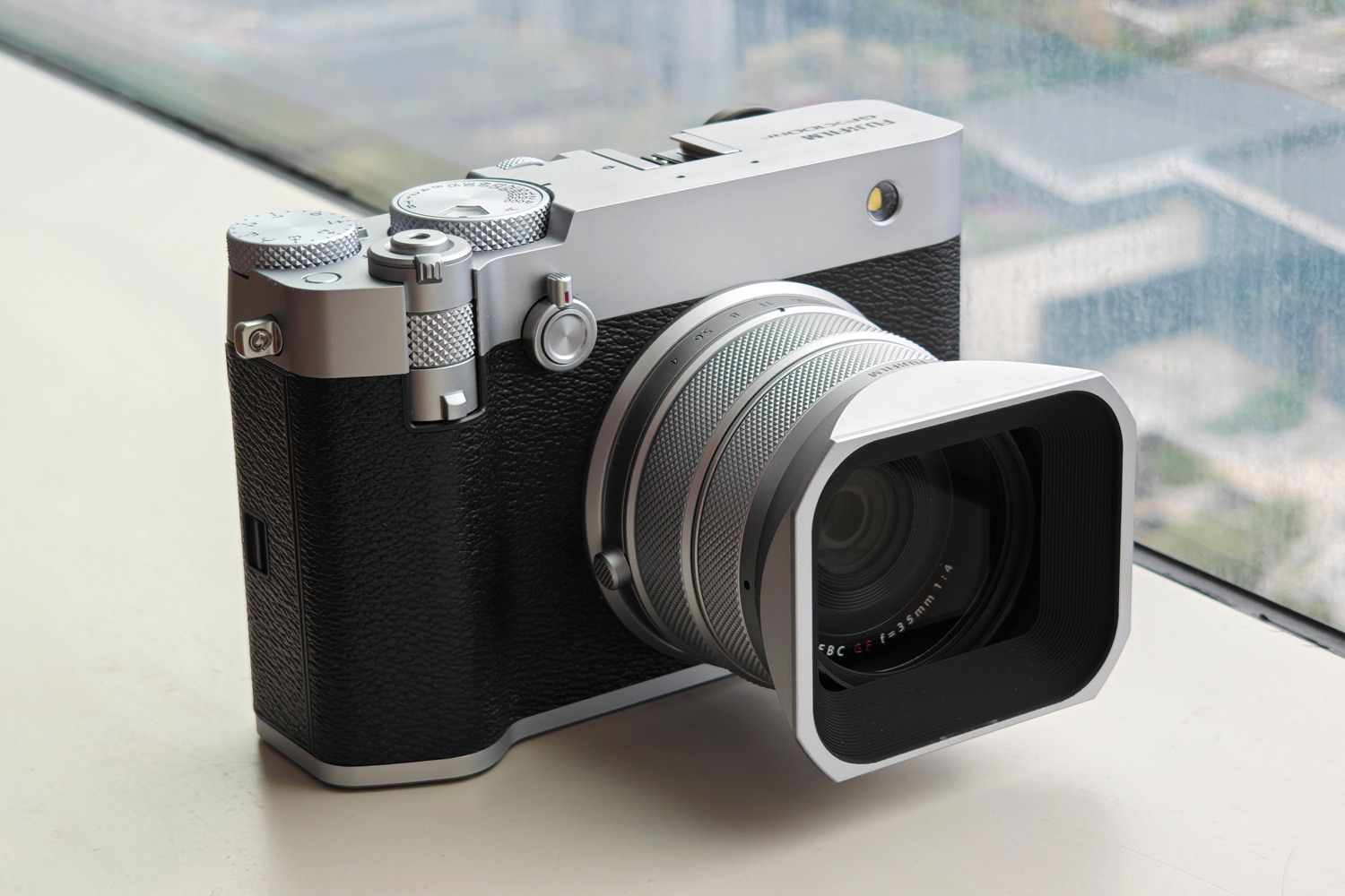 Reviewing the Fujifilm GFX100RF medium format compact made me think differently about ...
