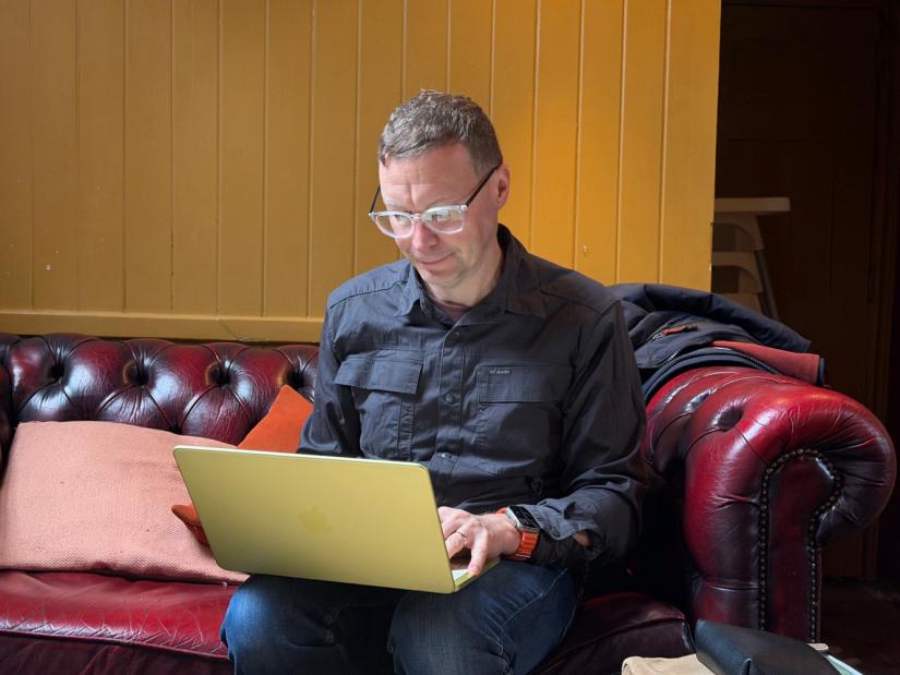 The new MacBook Neo is so popular, it’s actually causing Apple problems ...